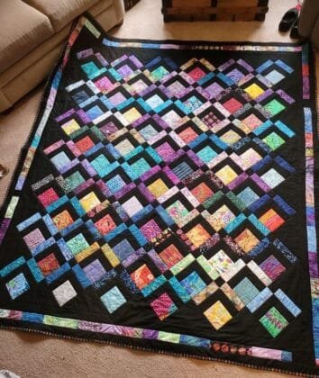Three Layer Cake Quilt Pattern - Hand Crafted